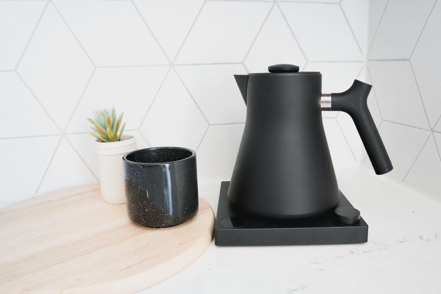 Fellow Kettle, a must-have for modern kitchen countertops – Simple ...